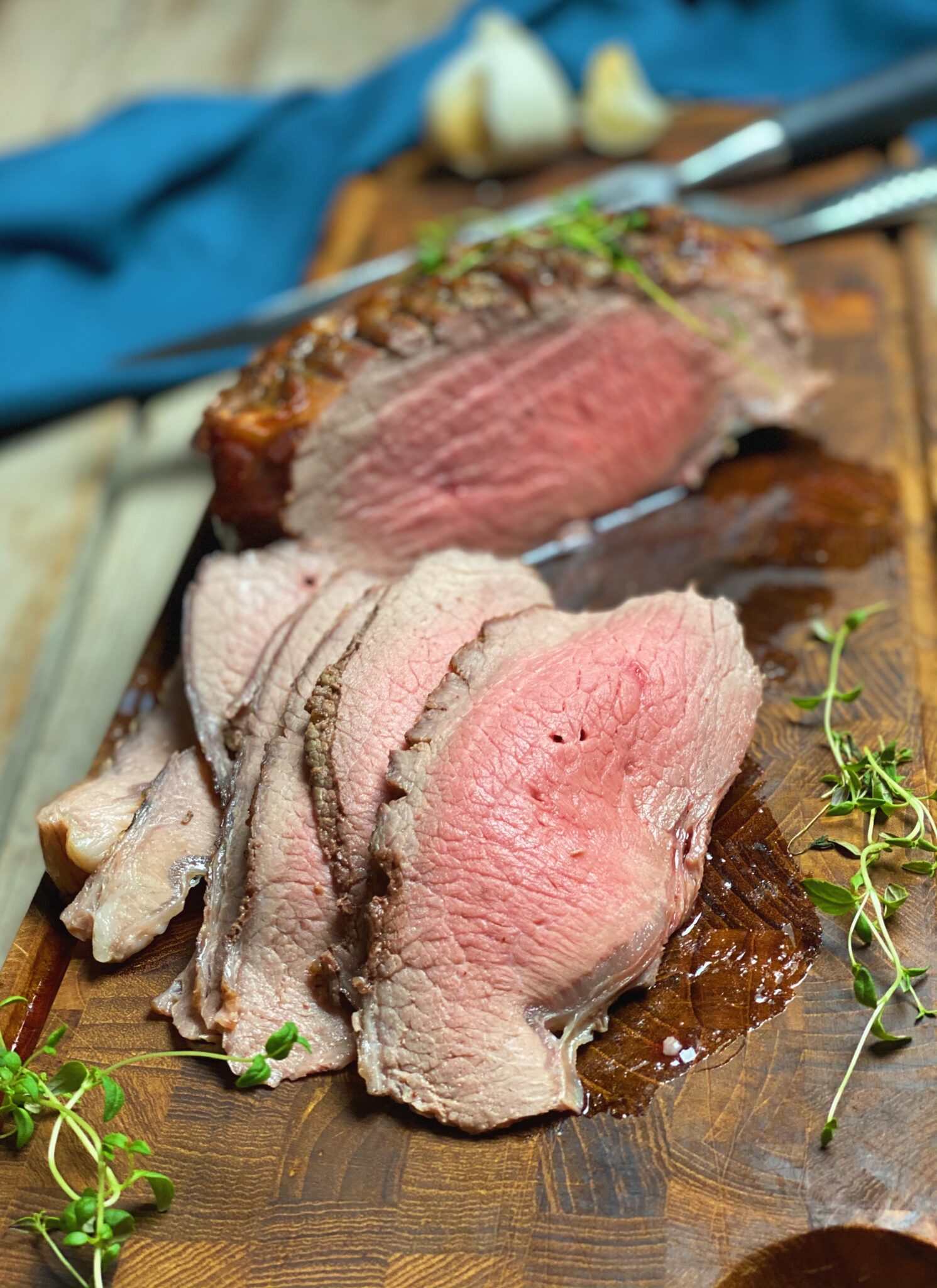 Langtidsstegt kalveculotte- virkelig lækkert og mørt kalvekød - Mad og ...